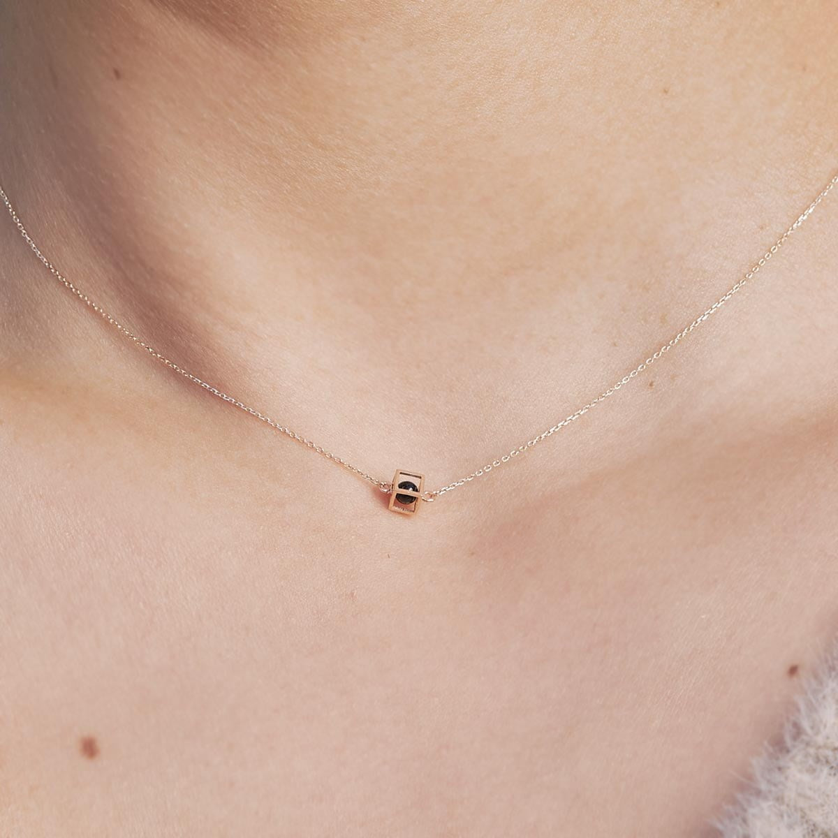 Cube Onyx Necklace – Vanhess